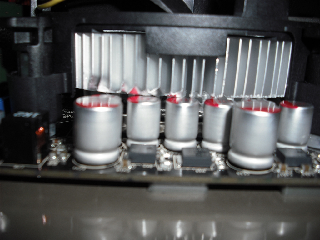 価格.com - 『やすりでけずってつけました。』J&W MINIX H55-HD 雛鳥さん のクチコミ掲示板投稿画像・写真「G6950の付属クーラーはやはり干渉します。」[744645]