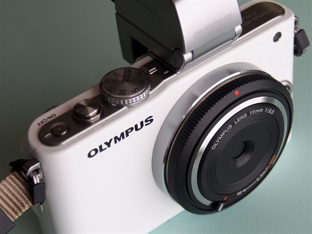 価格.com - 『E-PL3を買う口実とちゃう・・・と思う』オリンパス ボディーキャップレンズ BCL-1580 ぼーたんさん のクチコミ掲示板投稿画像・写真「うすっ！」[1342652]